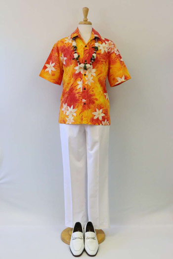 ハワイならではのドレスコード -ムームーレインボー